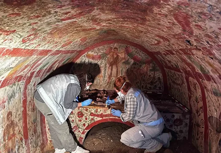 Unique ‘Good Shepherd Jesus’ Fresco Unearthed in Iznik: A One-of-a-Kind ...