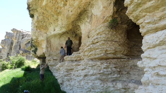 Prehistoric Painted Cave with Nearly 100 Figures Found in Türkiye’s ...